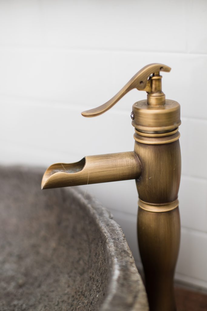 This geodesic dome is a luxurious off-grid Australian outback oasis